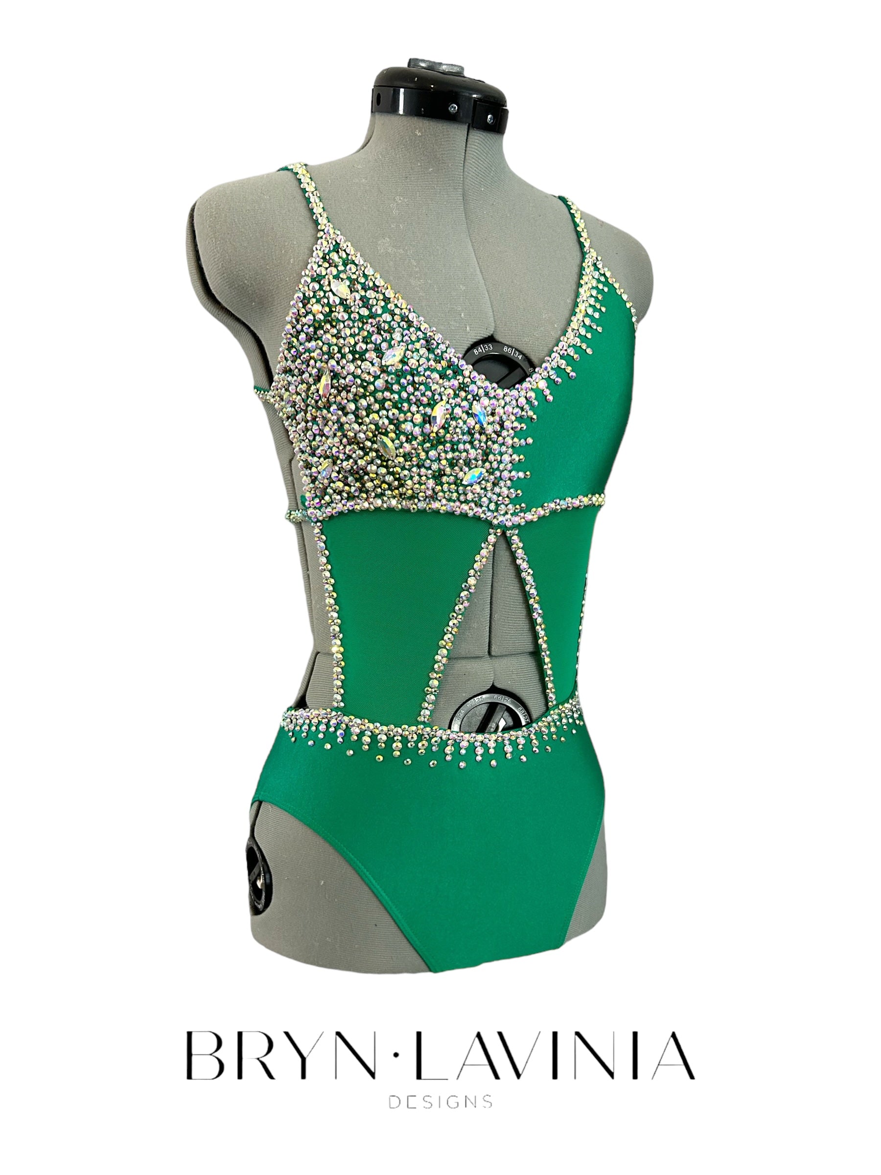 NEW CXL Kelly green ready to ship costume – Bryn Lavinia Designs
